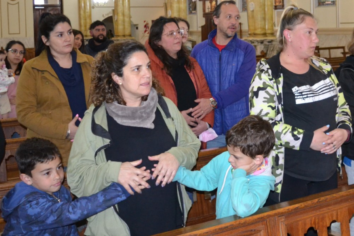 Un buen número de embarazadas recibieron la bendición