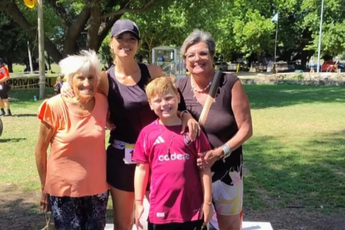 “Chela” de González agradeció por el desarrollo de un nuevo triatlón en ...